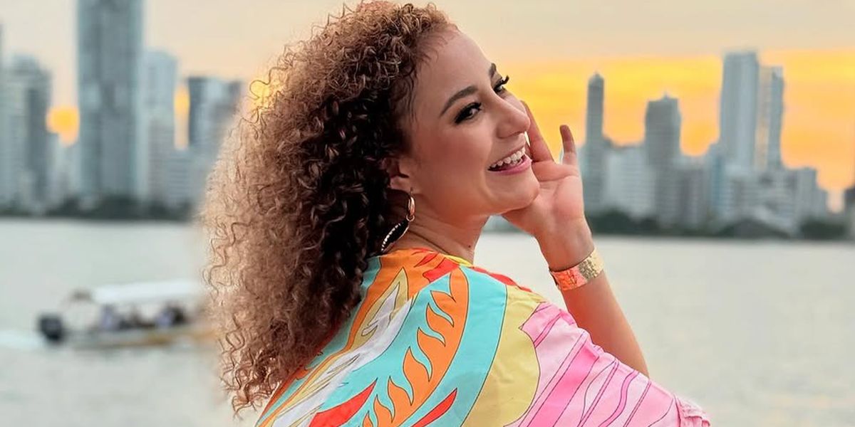 El exnovio de Mayra Tercero, el futbolista Denovan Torres, llega ...