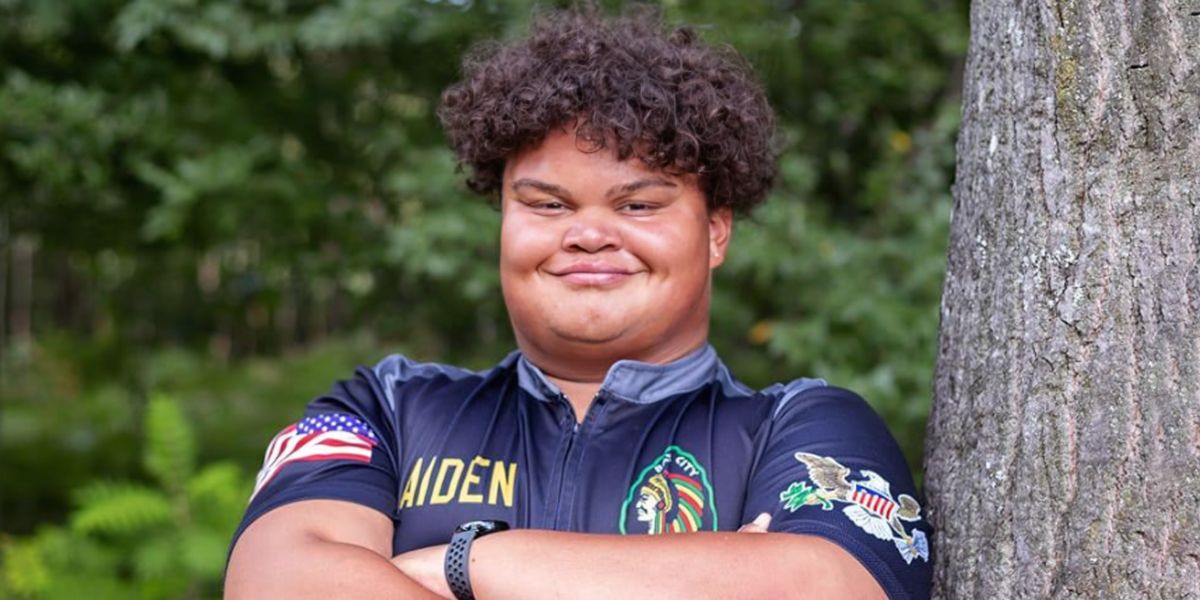 Aiden Alexander, de 18 años, muere días después de graduarse de la ...